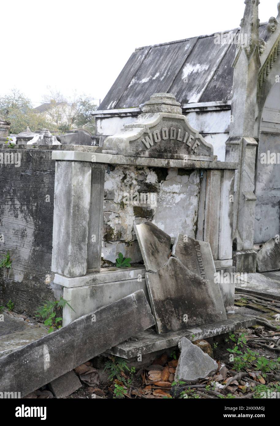 Lafayette grave hi-res stock photography and images - Alamy