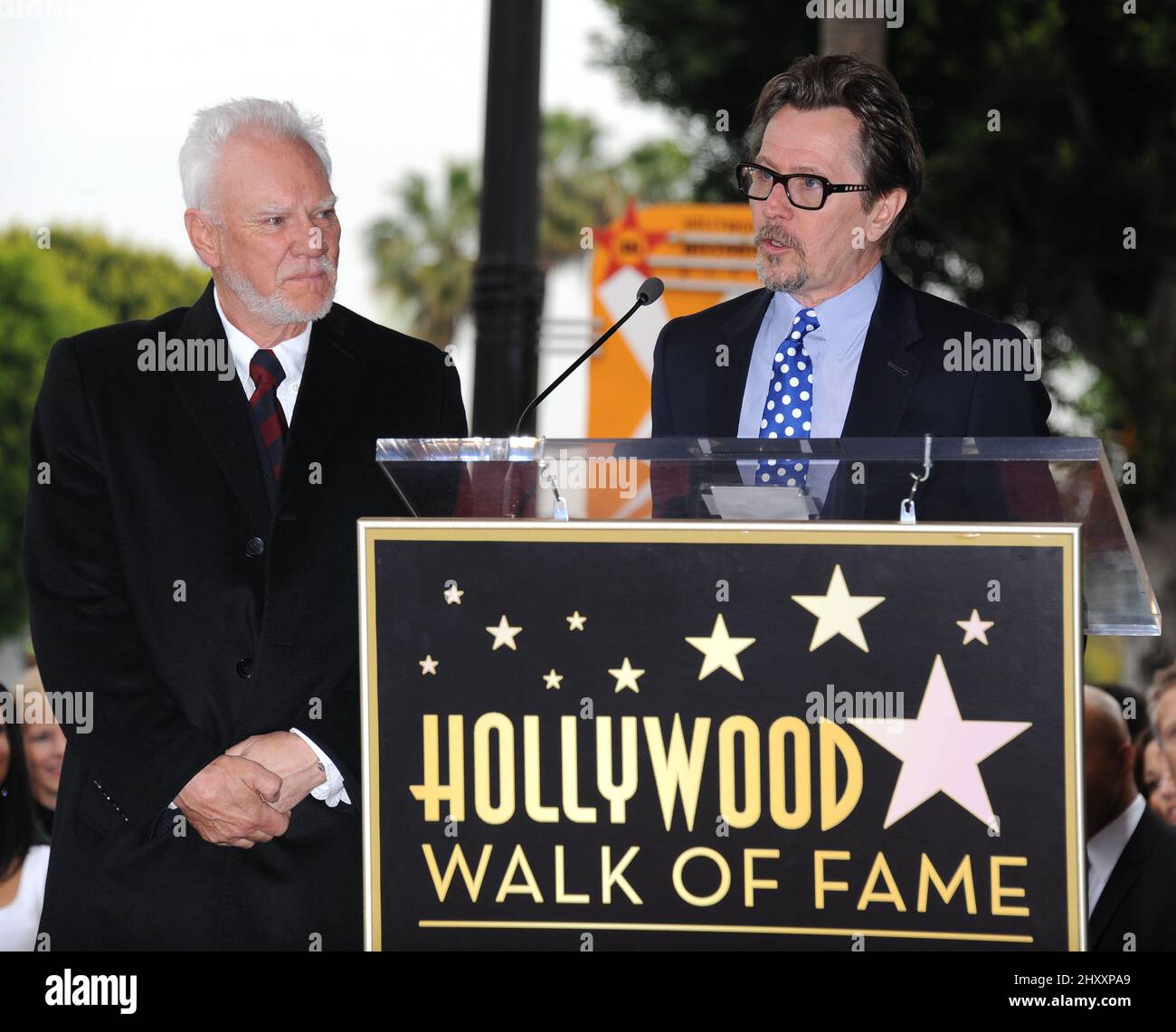Malcolm McDowell and Gary Oldman as Malcolm McDowell is honored with a ...