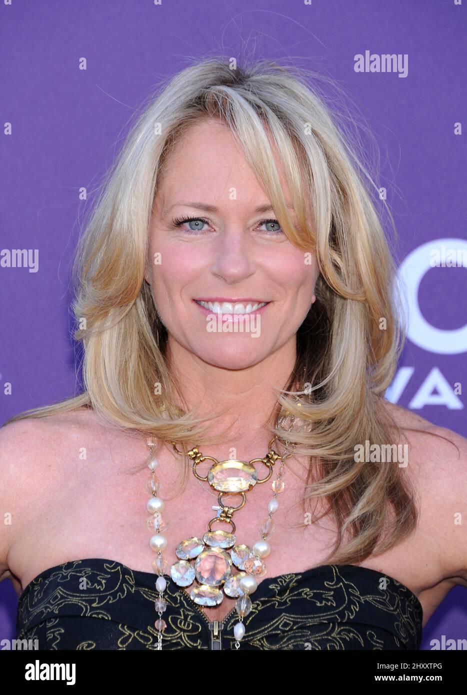 Deana Carter arriving at The 47th Annual Academy of Country Music ...