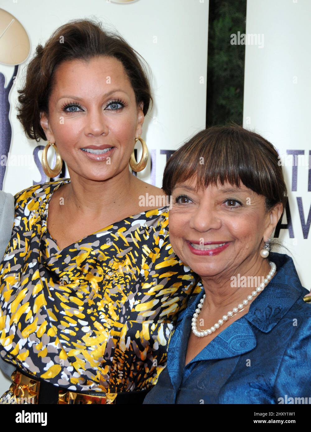 Helen Williams, Vanessa Williams during the 2012 Satellite Award for ...