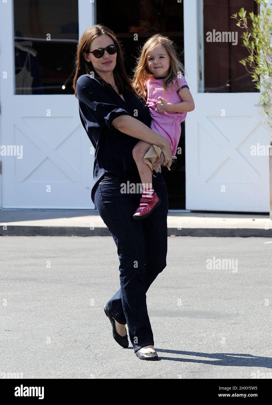 Jennifer Garner and daughter Seraphina seen out and about in Santa ...
