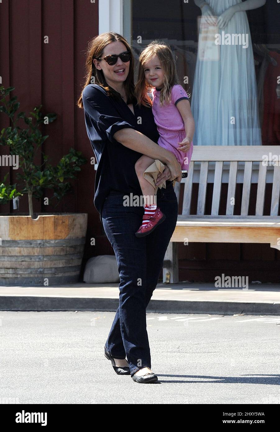 Jennifer Garner and daughter Seraphina seen out and about in Santa ...