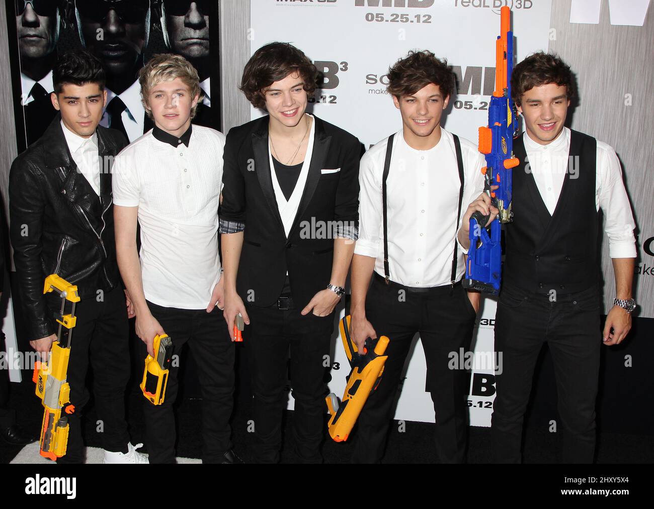 One Direction arrives at the premiere of "Men in Black 3" at the ...