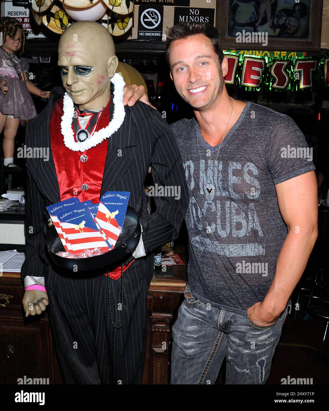 Eric martsolf takes part hi-res stock photography and images - Alamy