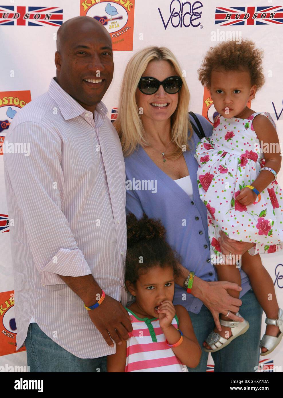 Byron allen jennifer lucas hi-res stock photography and images - Alamy