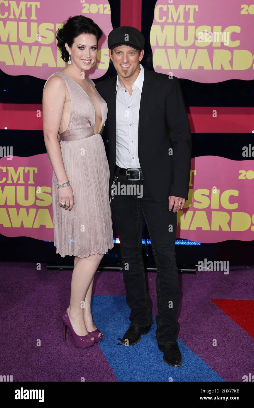 Thompson Square Shawna Thompson and Keifer Thompson arriving at the ...