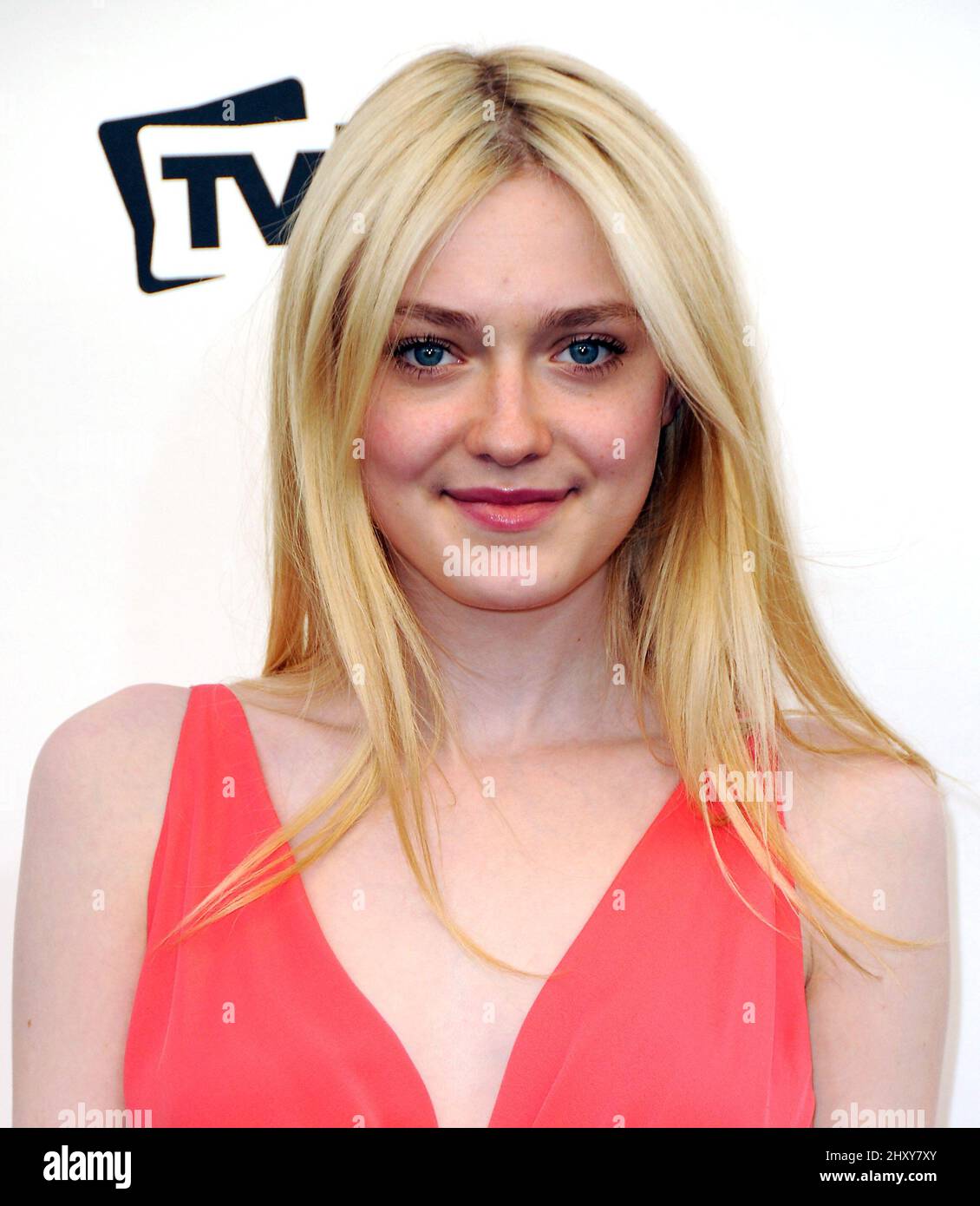 Dakota fanning tv land presents hi-res stock photography and images - Alamy