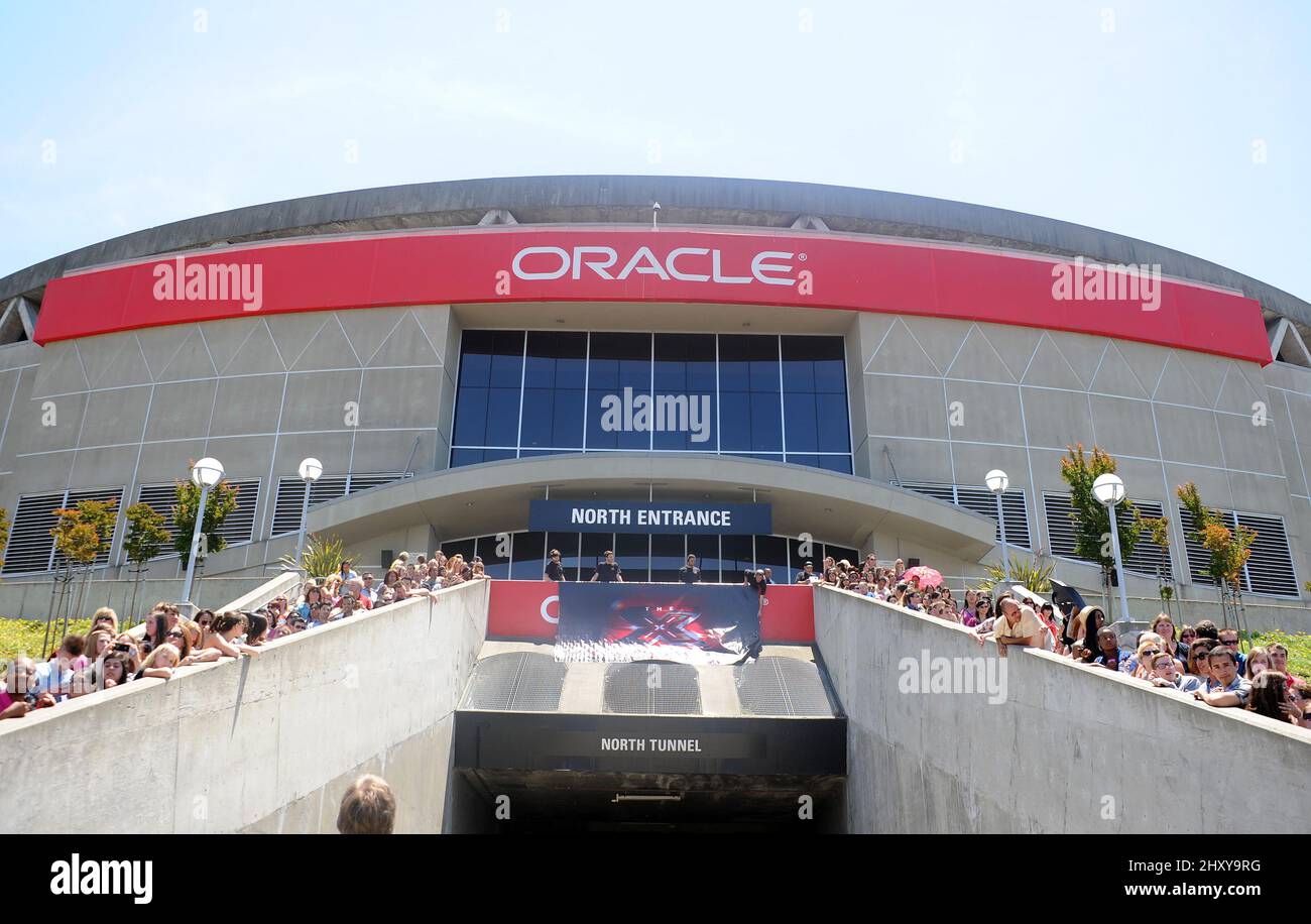 Oracle Arena Outside