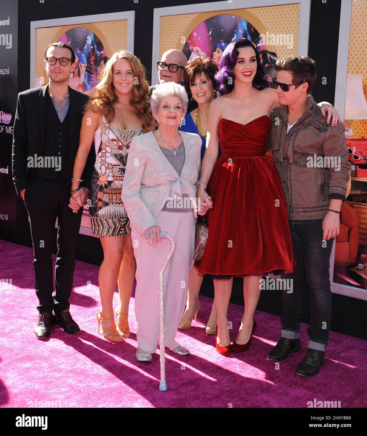 Katy Perry Family Members Girl Posted A Picture Of A Young Katy Perry