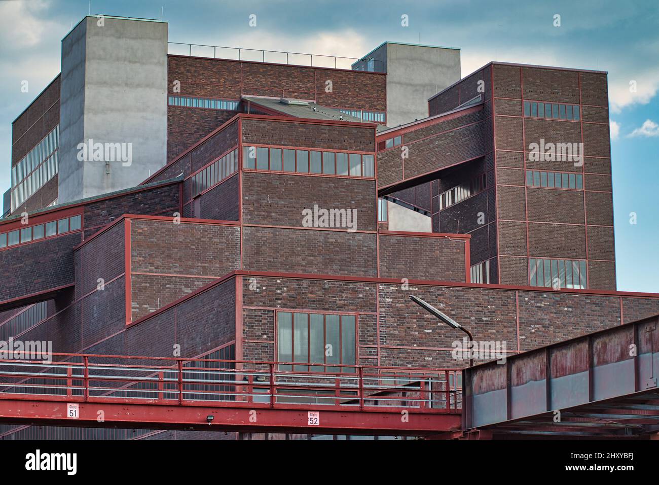 Shot of the exterior design of a building Stock Photo - Alamy