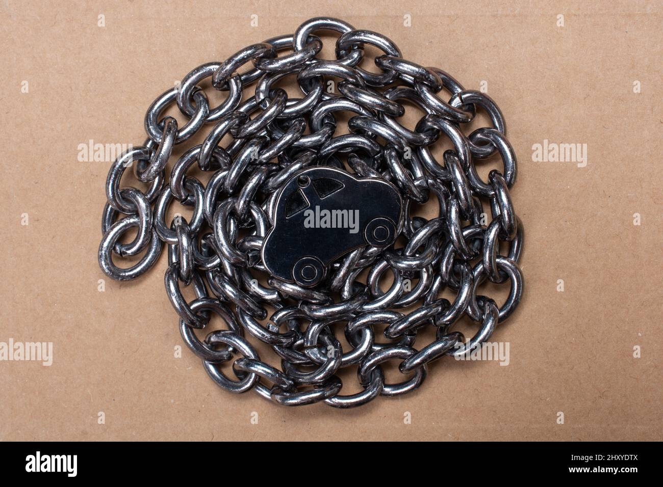 Wrapped metal hi-res stock photography and images - Alamy