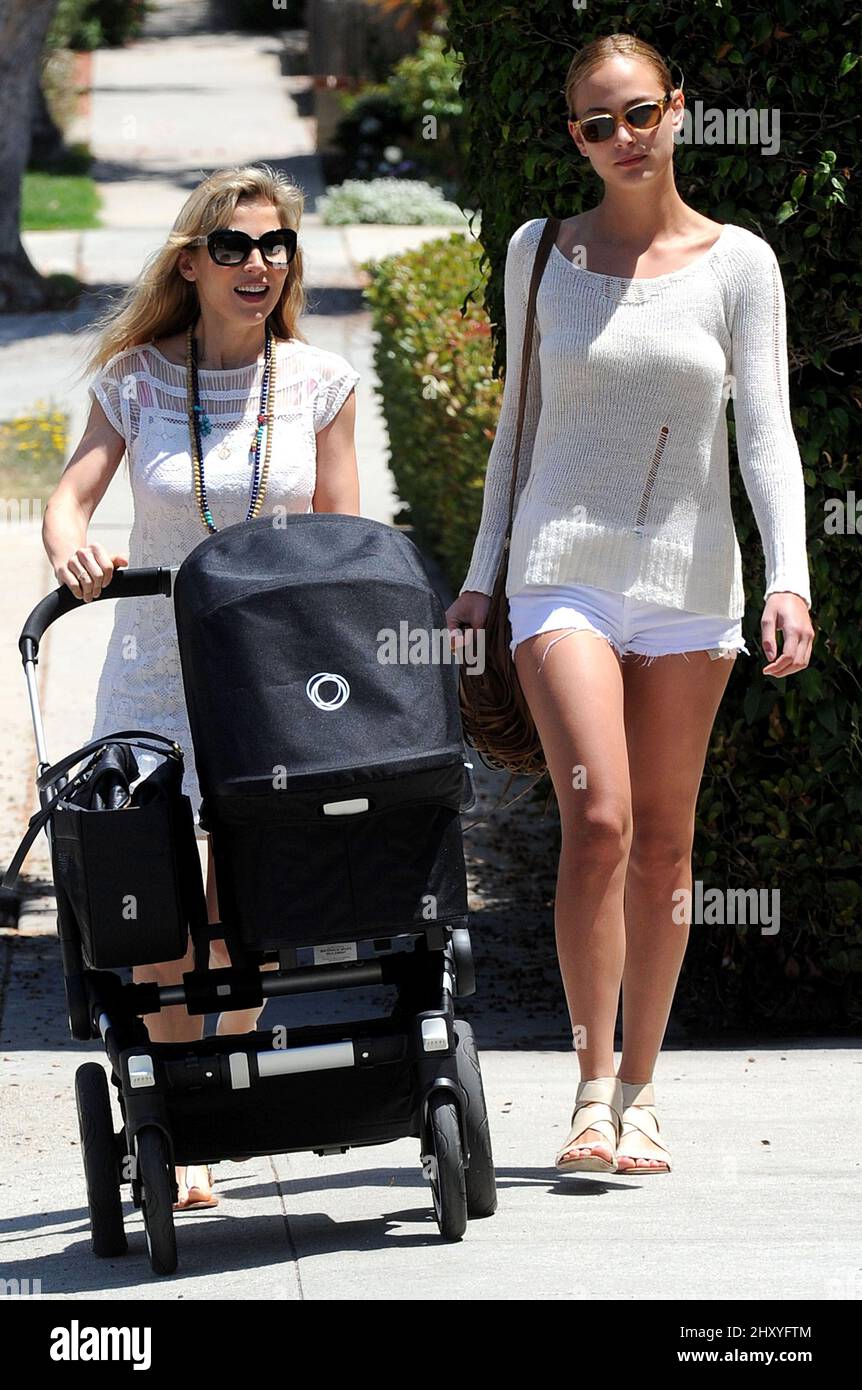 Elsa Pataky and daughter India Celebrity Sighting - Elsa Pataky ...