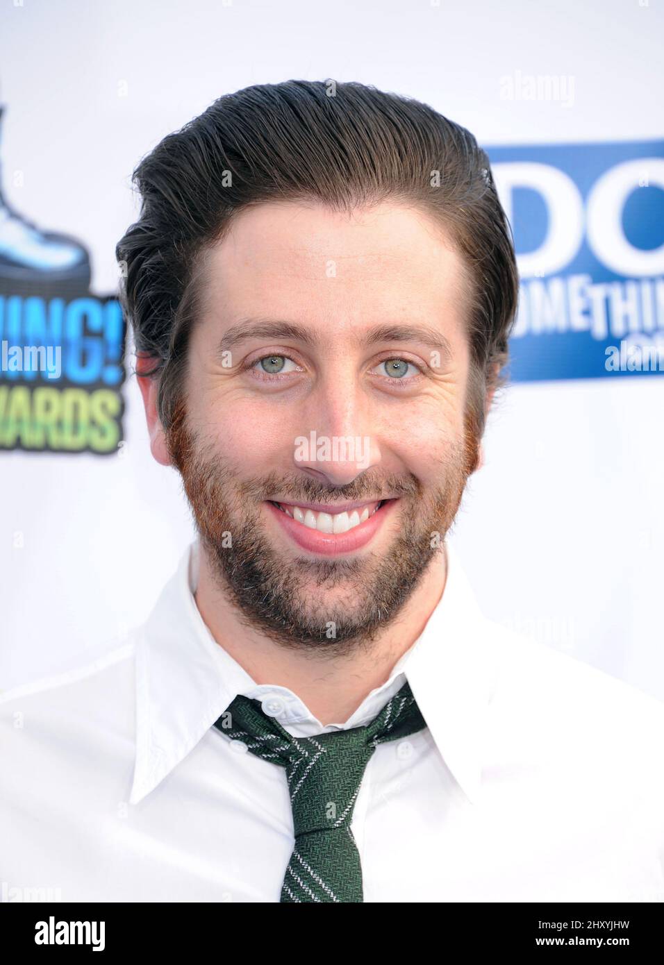 Simon Helberg attends 2012 Do Something Awards presented by VH1 and ...
