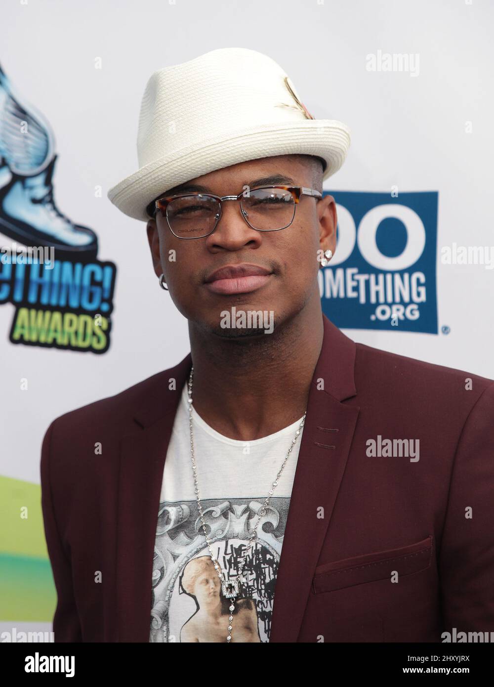 Ne-Yo attends 2012 Do Something Awards presented by VH1 and DoSomething ...