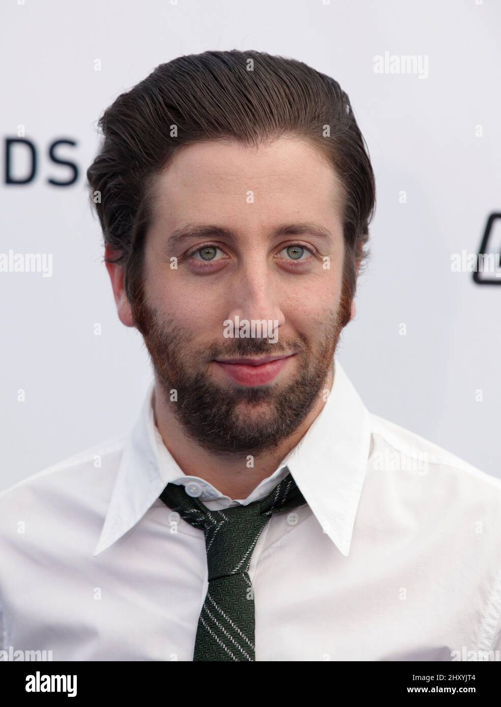 Simon Helberg attends 2012 Do Something Awards presented by VH1 and ...