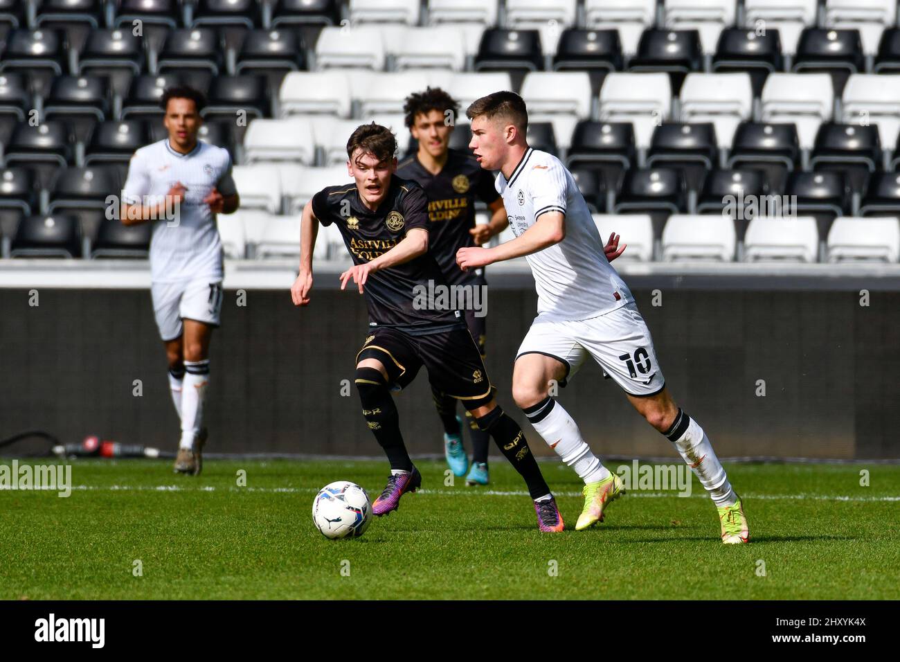 Cameron murphy hi-res stock photography and images - Alamy
