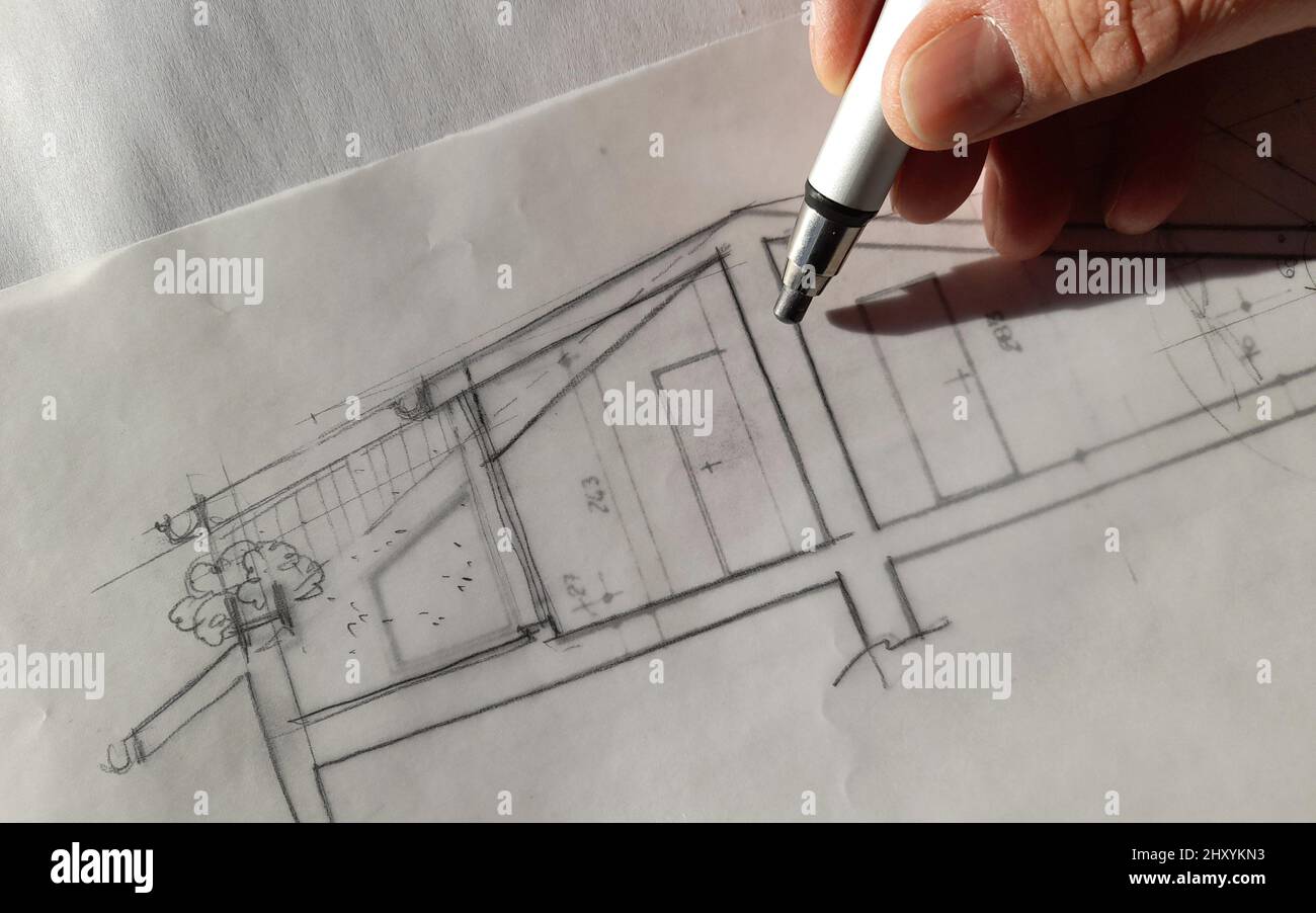 Man draws drawing ruler hi-res stock photography and images - Alamy
