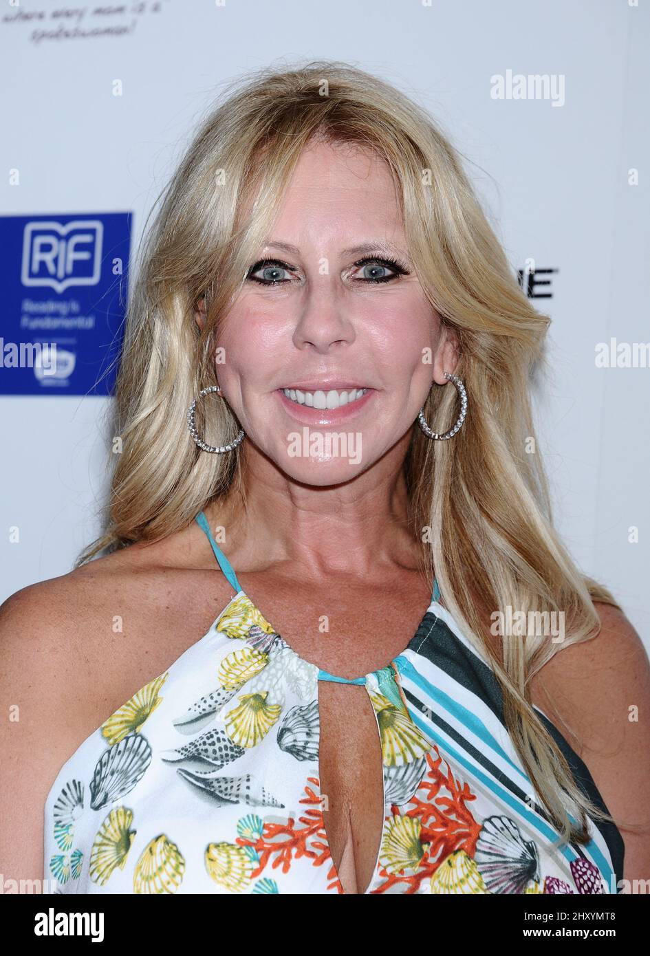 Vicki gunvalson hi-res stock photography and images - Alamy