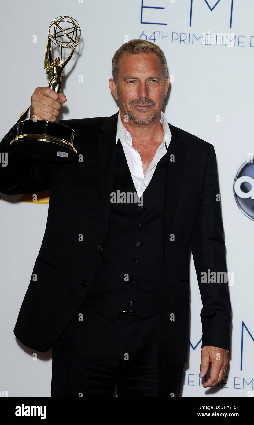 Kevin costner in hi-res stock photography and images - Alamy
