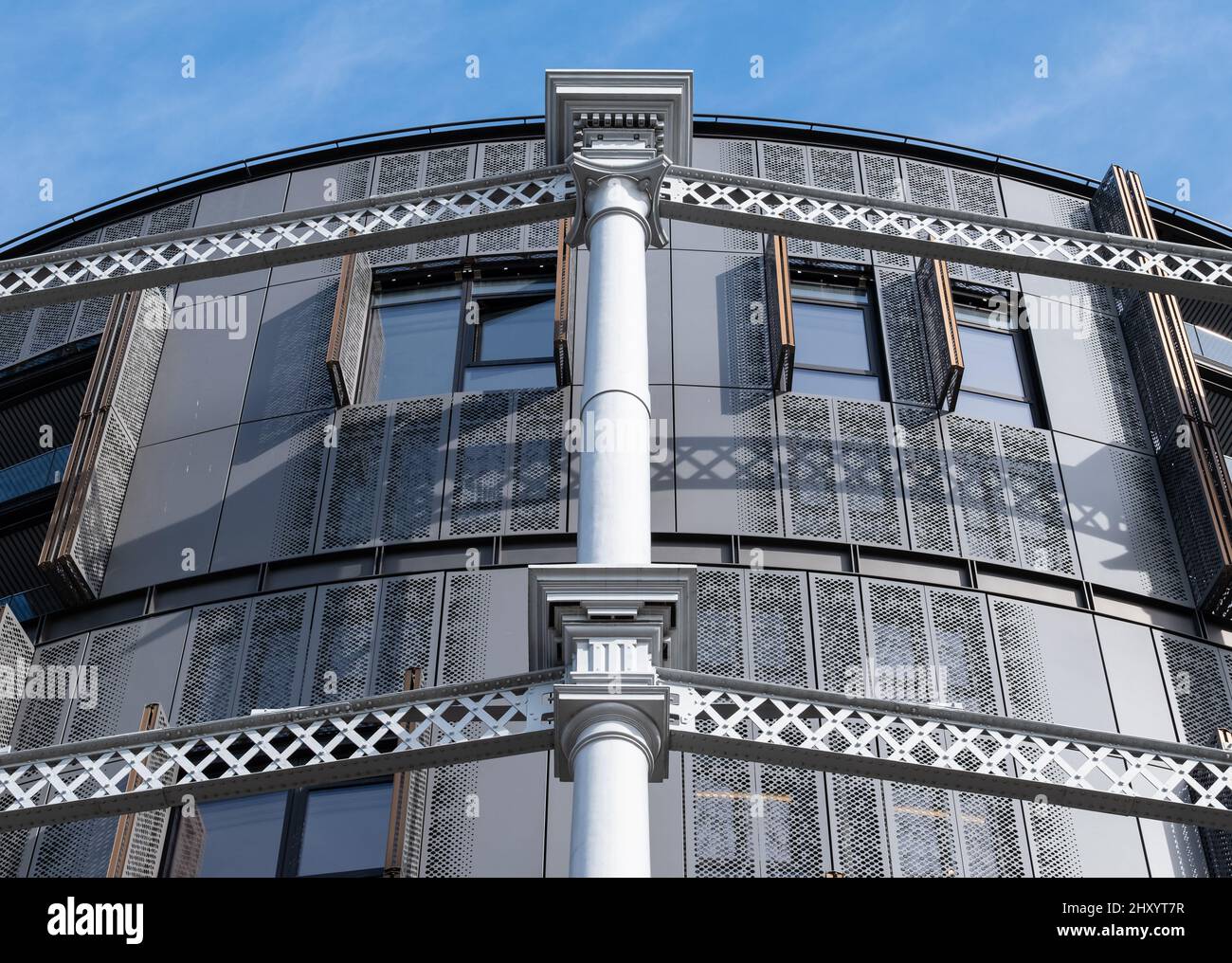 Gasholders building: block of flats, built inside disused historic ...