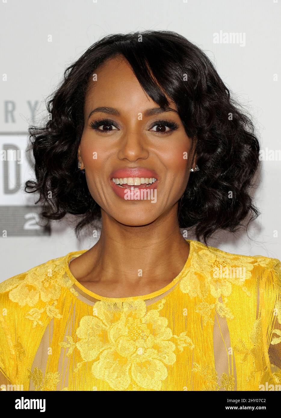 Kerry Washington attends The 40th Anniversary American Music Awards ...