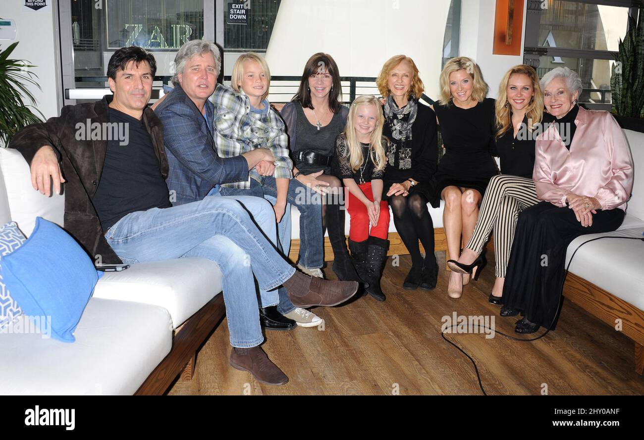 Vincent Irizarry, Michael E. Knight, Tate Berney, Bobbie Eakes ...