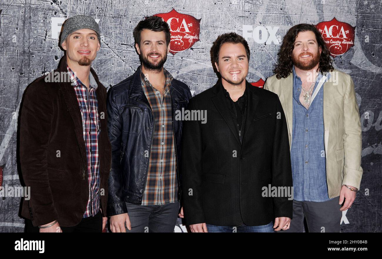 American country band hi-res stock photography and images - Alamy