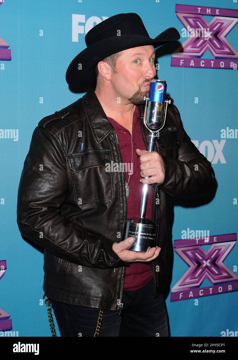 Season finale results show hi-res stock photography and images - Alamy