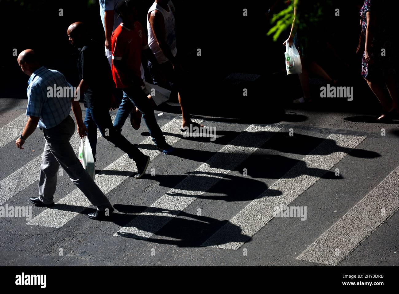 View of people on a pedestrian crossing Stock Photo - Alamy