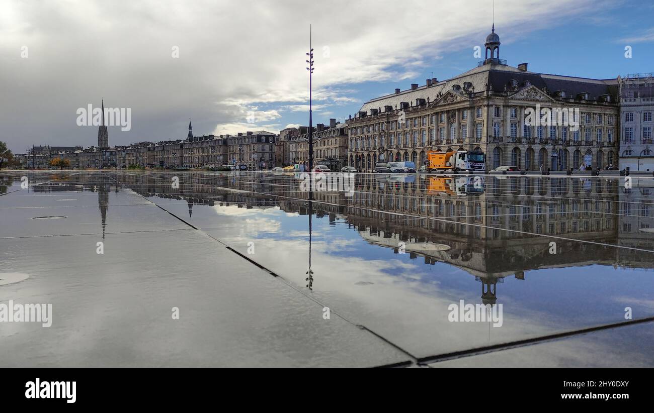 Bourdeaux unesco hi-res stock photography and images - Alamy