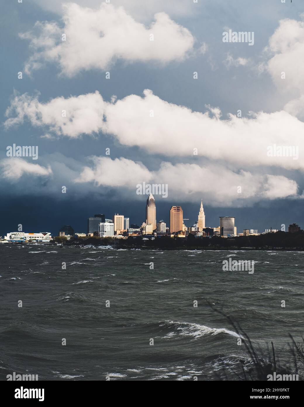 Cleveland ohio skyline winter hi-res stock photography and images - Alamy