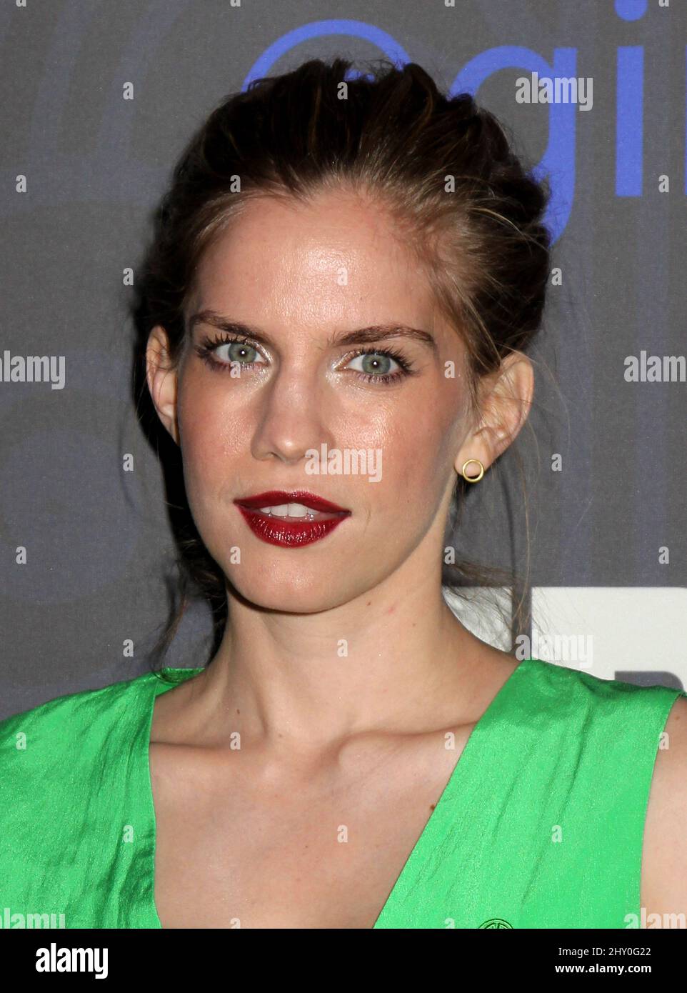 Anna Chlumsky Body