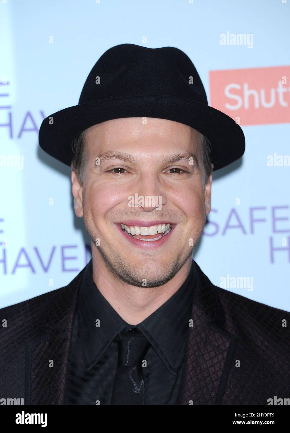 Gavin DeGraw attending the premiere of "Safe Have" in Los Angeles ...