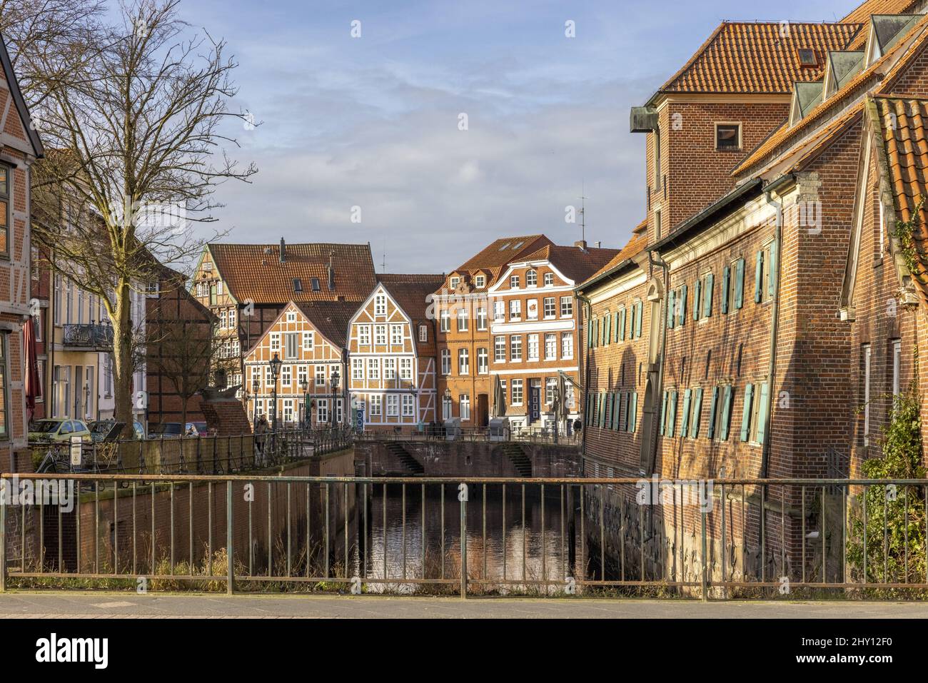 Cityscape view surrounded by buildings and Elbe river in Hanseatic city ...