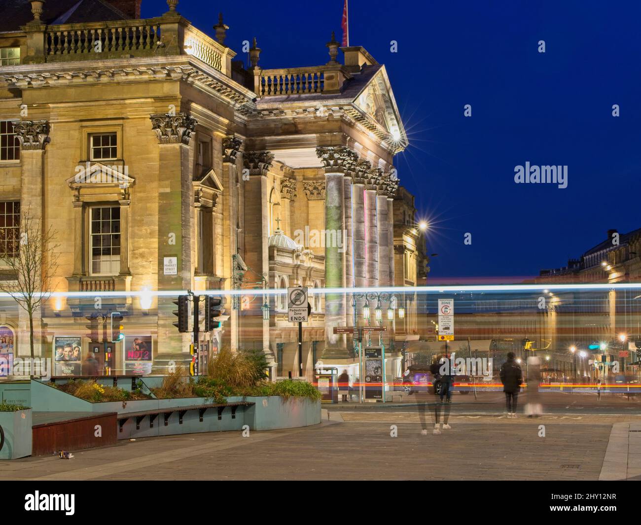 Elegant neo classical architecture hi-res stock photography and images ...