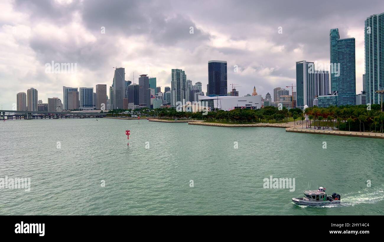 Miami summer travel condominium apartments hi-res stock photography and ...