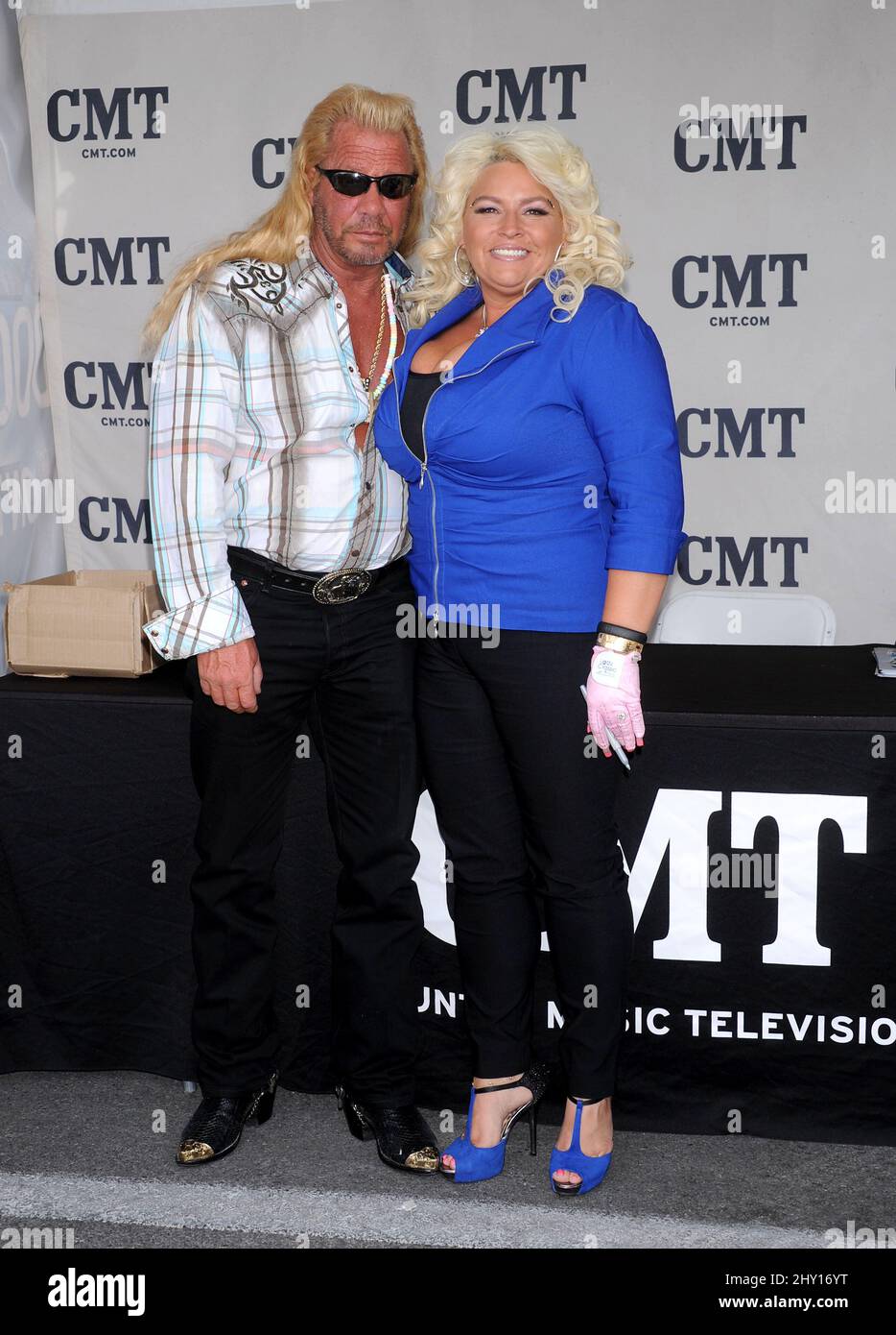 Beth Chapman Nails Gloves