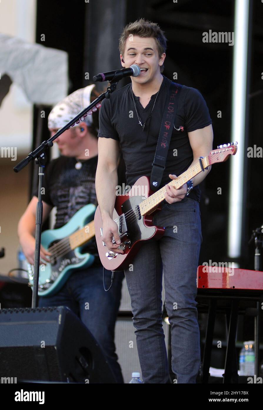 Hunter Hayes performing live at day 2 of the ACM experience in Las ...