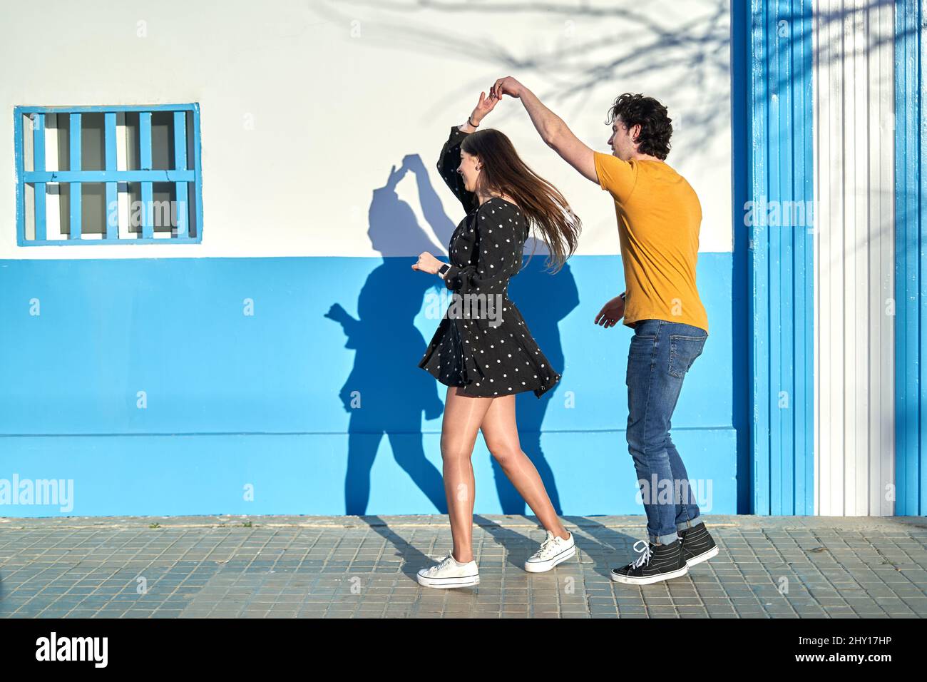 Spinning around on hands hi-res stock photography and images - Alamy