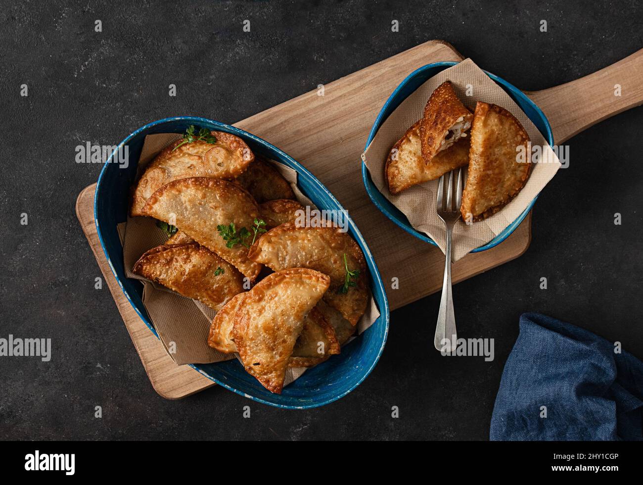 Empanada tapa hi-res stock photography and images - Alamy