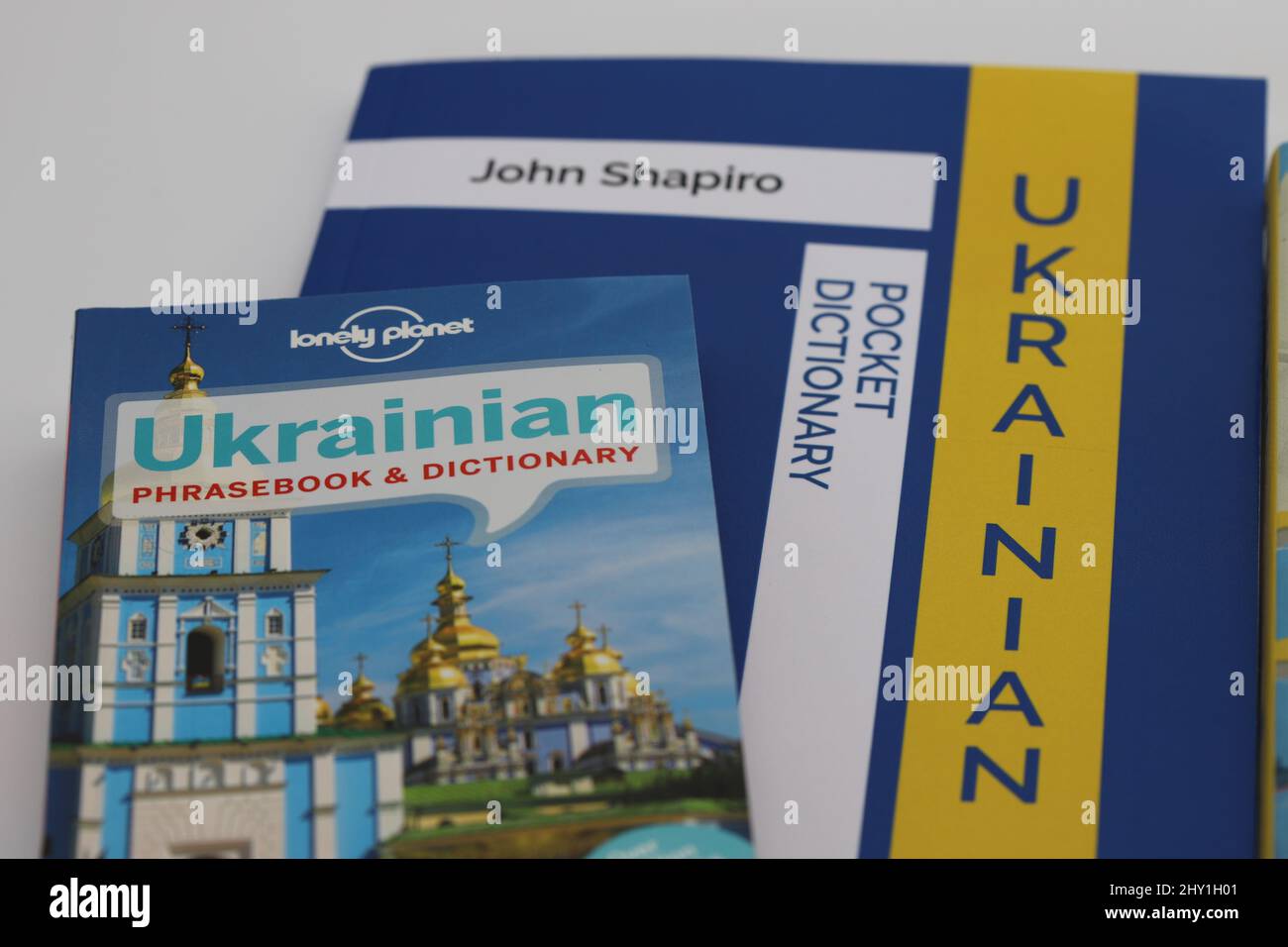 Ukrainian guide book and language dictionaries Stock Photo - Alamy