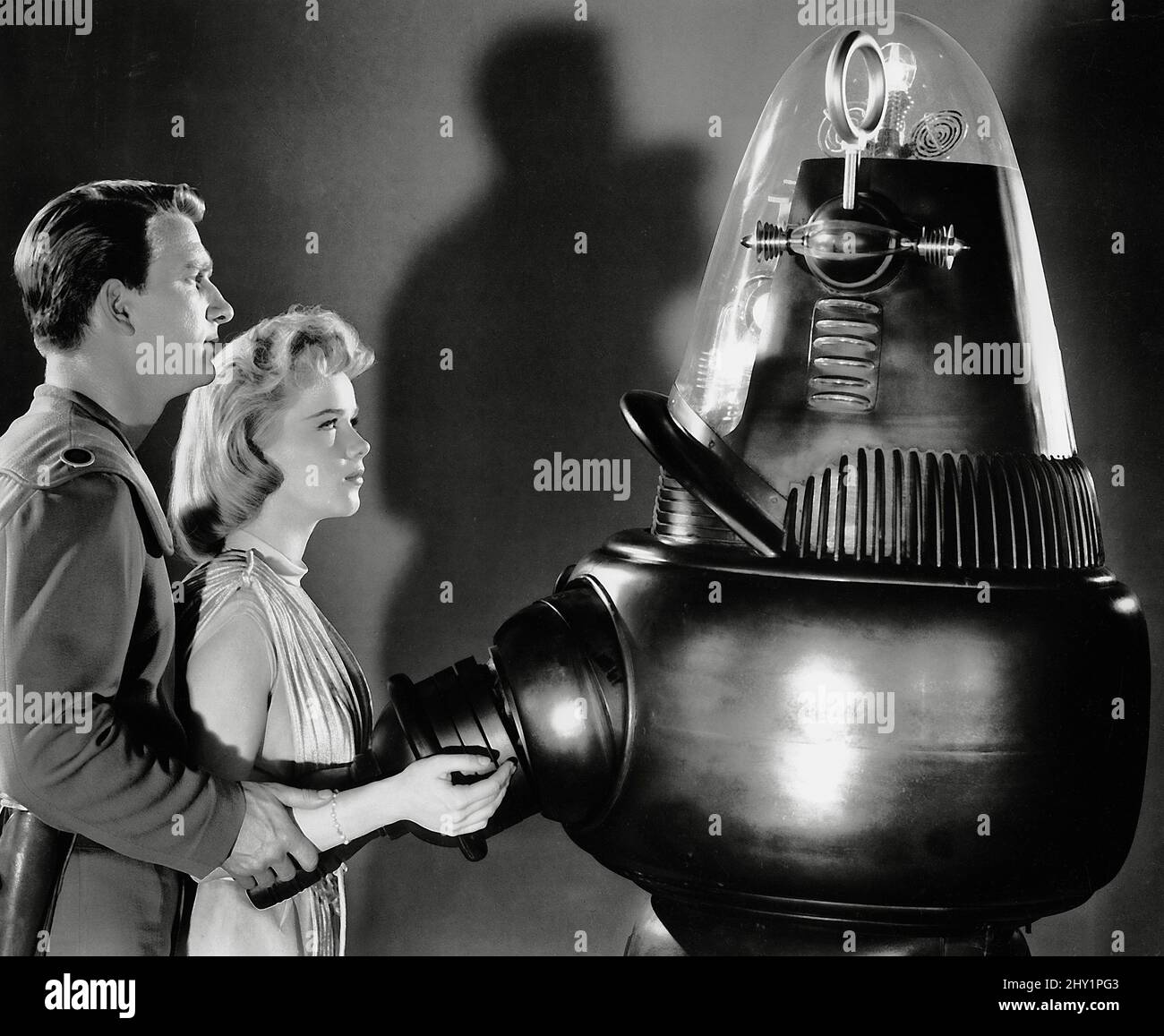 Leslie Nieilsen, Anne Francis, Robby the Robot, "Forbidden Planet ...