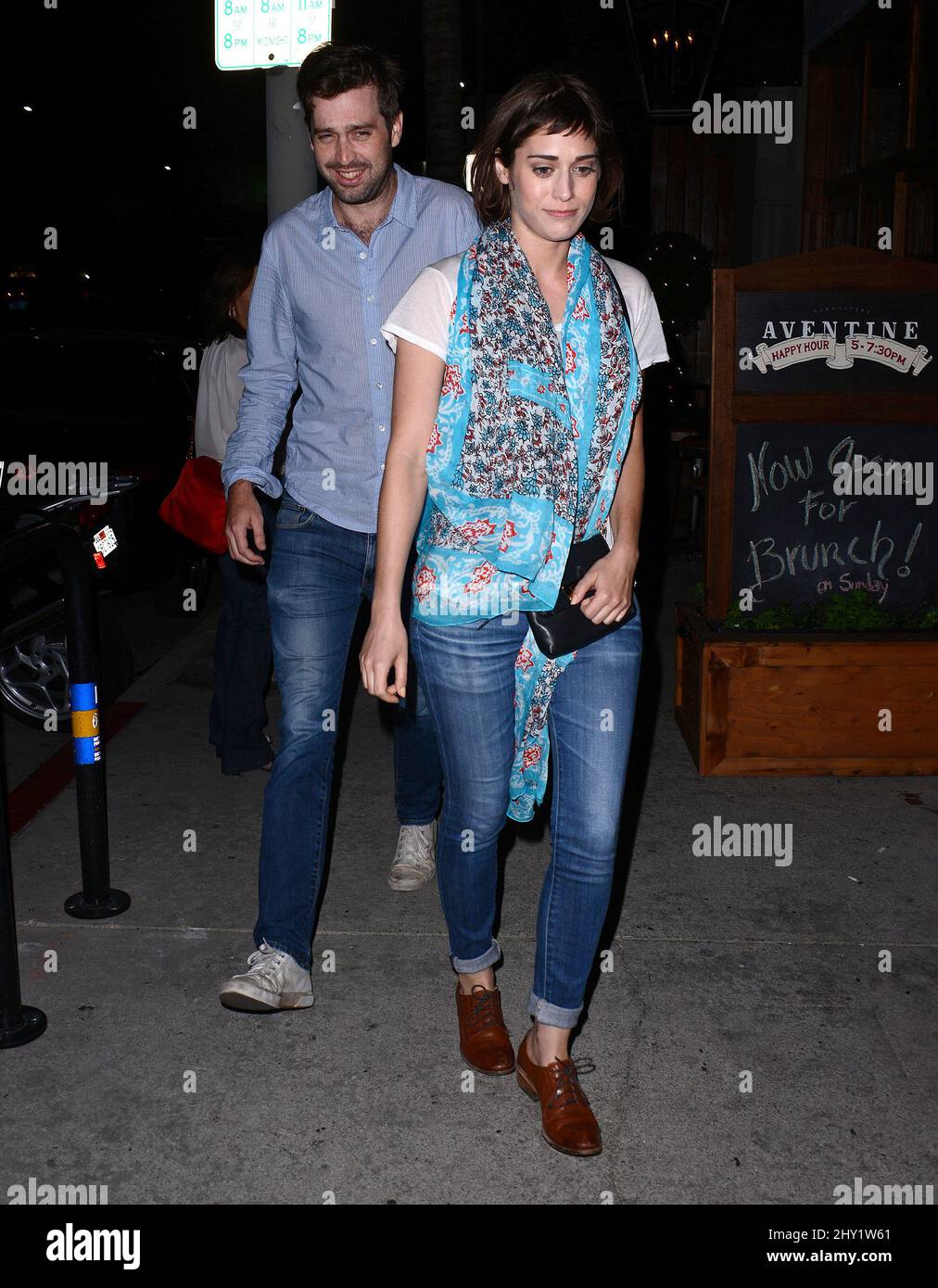 Lizzy Caplan And Boyfriend