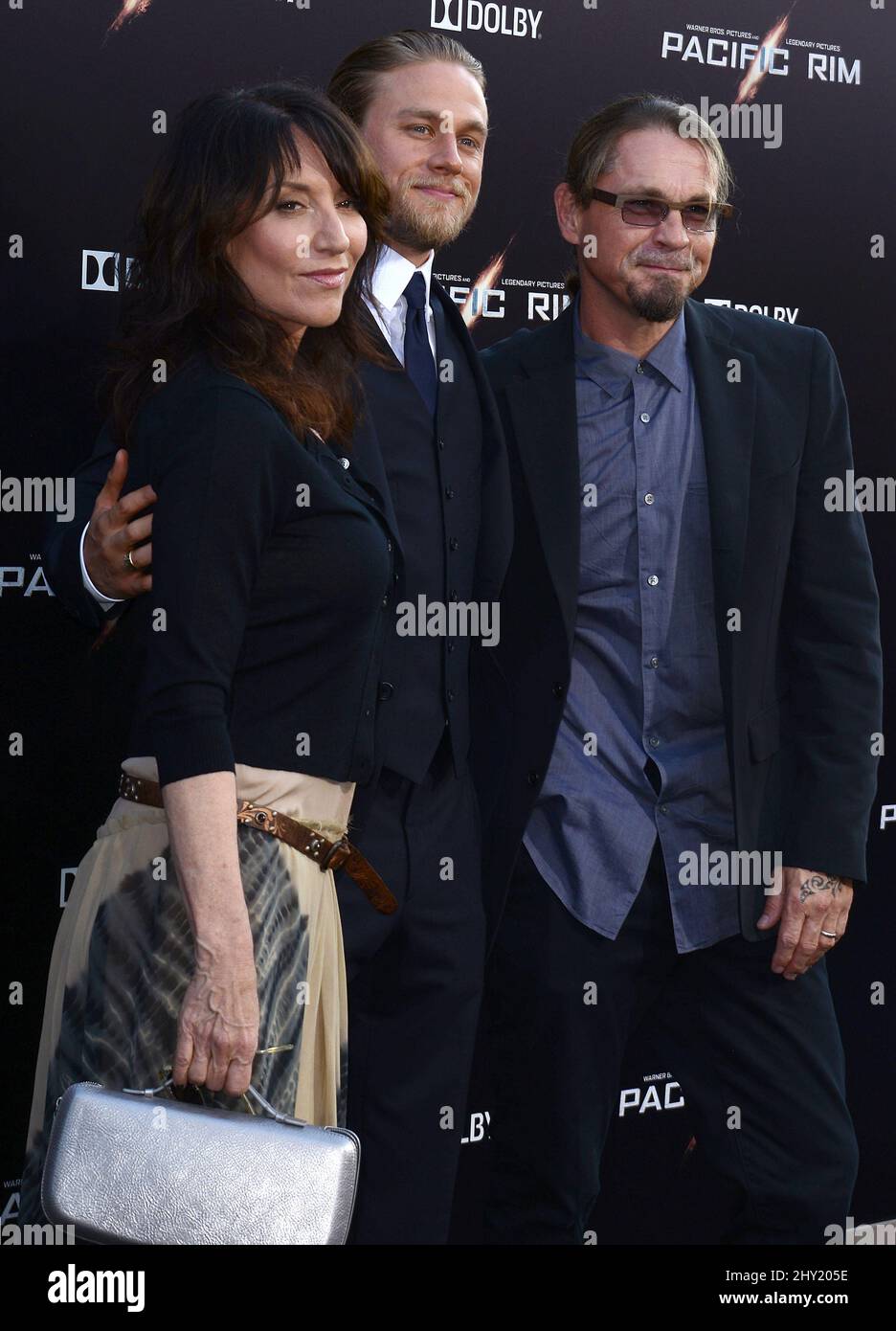 Katey sagal and charlie hunnam hi-res stock photography and images - Alamy