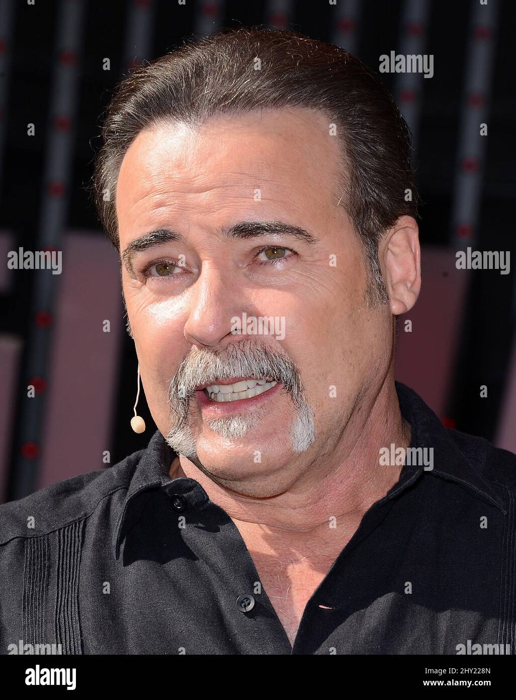 Cesar Evora Y Su Esposa