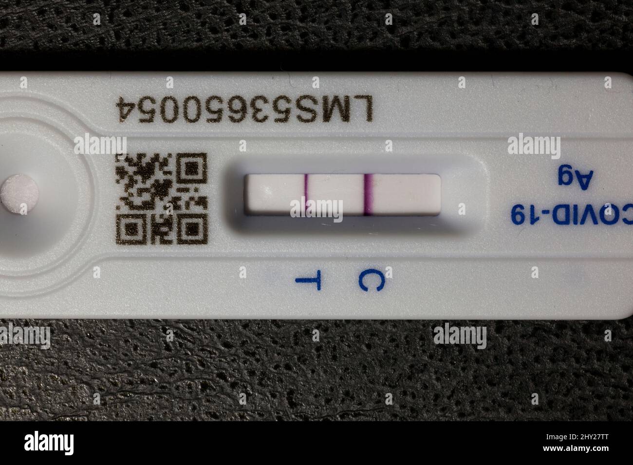 Positive Covid 19 lateral flow test / rapid lateral flow antigen ...