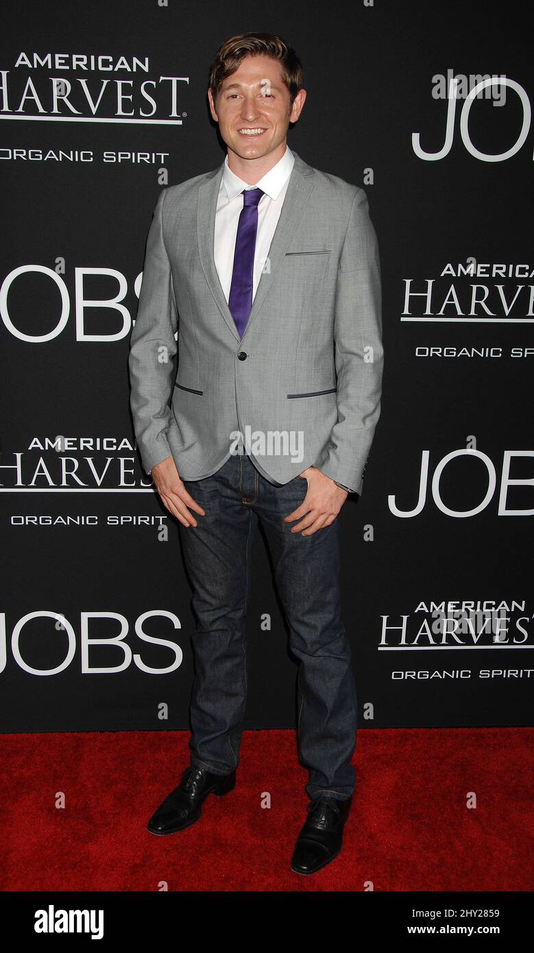 Lucas Neff And Caitlin Stasey