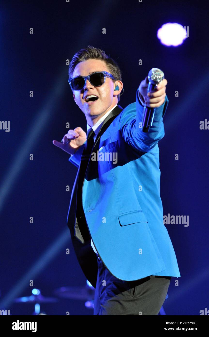 Jesse McCartney performing during the "In A World Like This" tour stop ...