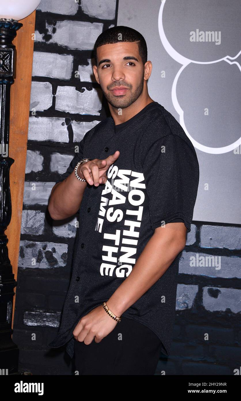 Drake attending the MTV Video Music Awards 2013 at The Barclay Centre ...