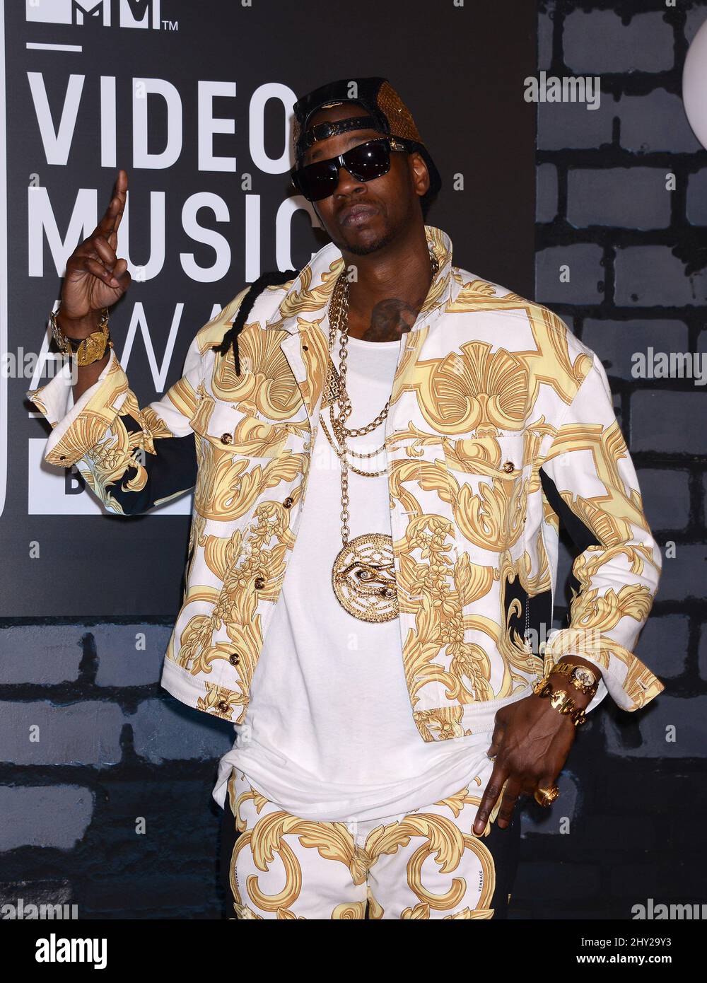 Video to the 2 hi-res stock photography and images - Alamy